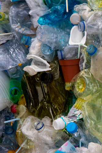 A Guide to Reducing Your Plastic Footprint | Caracal
